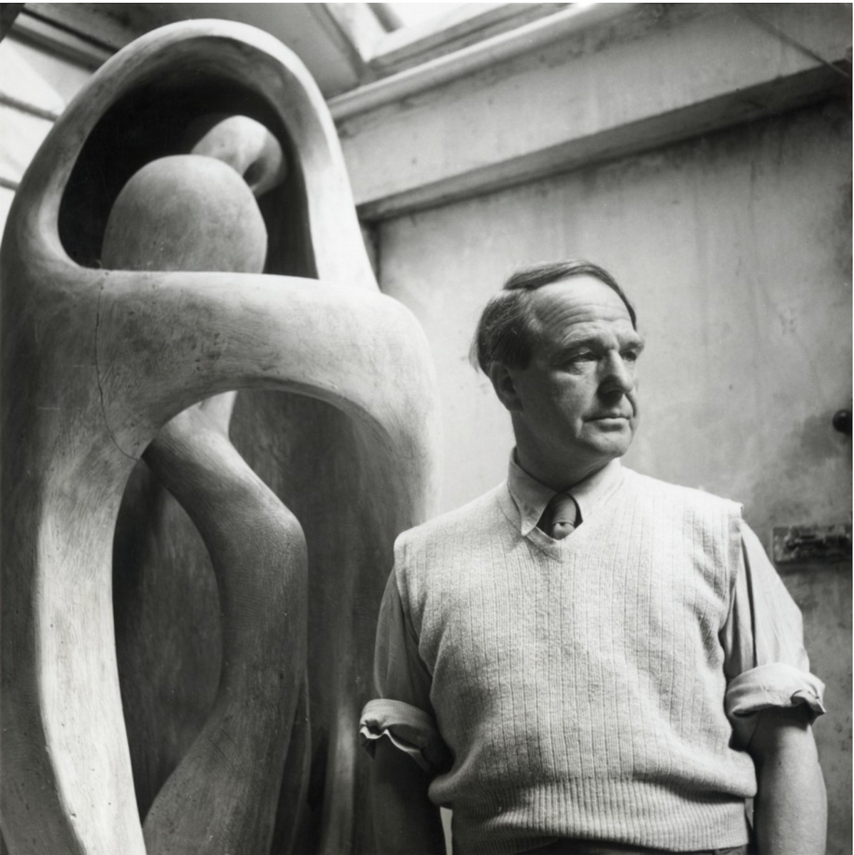 THE CAPTIVATING SKETCHES OF HENRY MOORE – Leda Art Supply